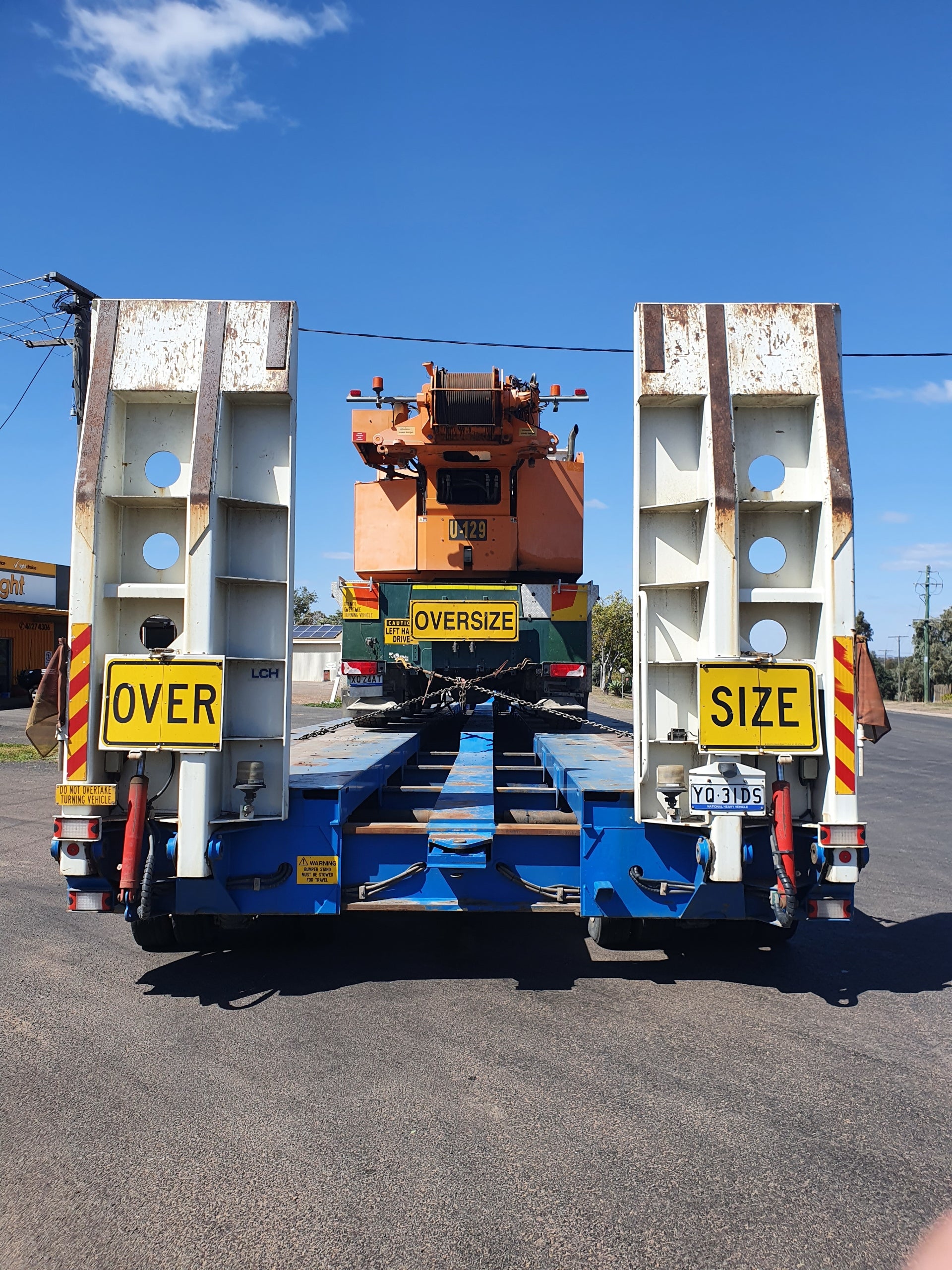 Pilot Escort Services | Wide Load Transport – Mega Heavy Haulage